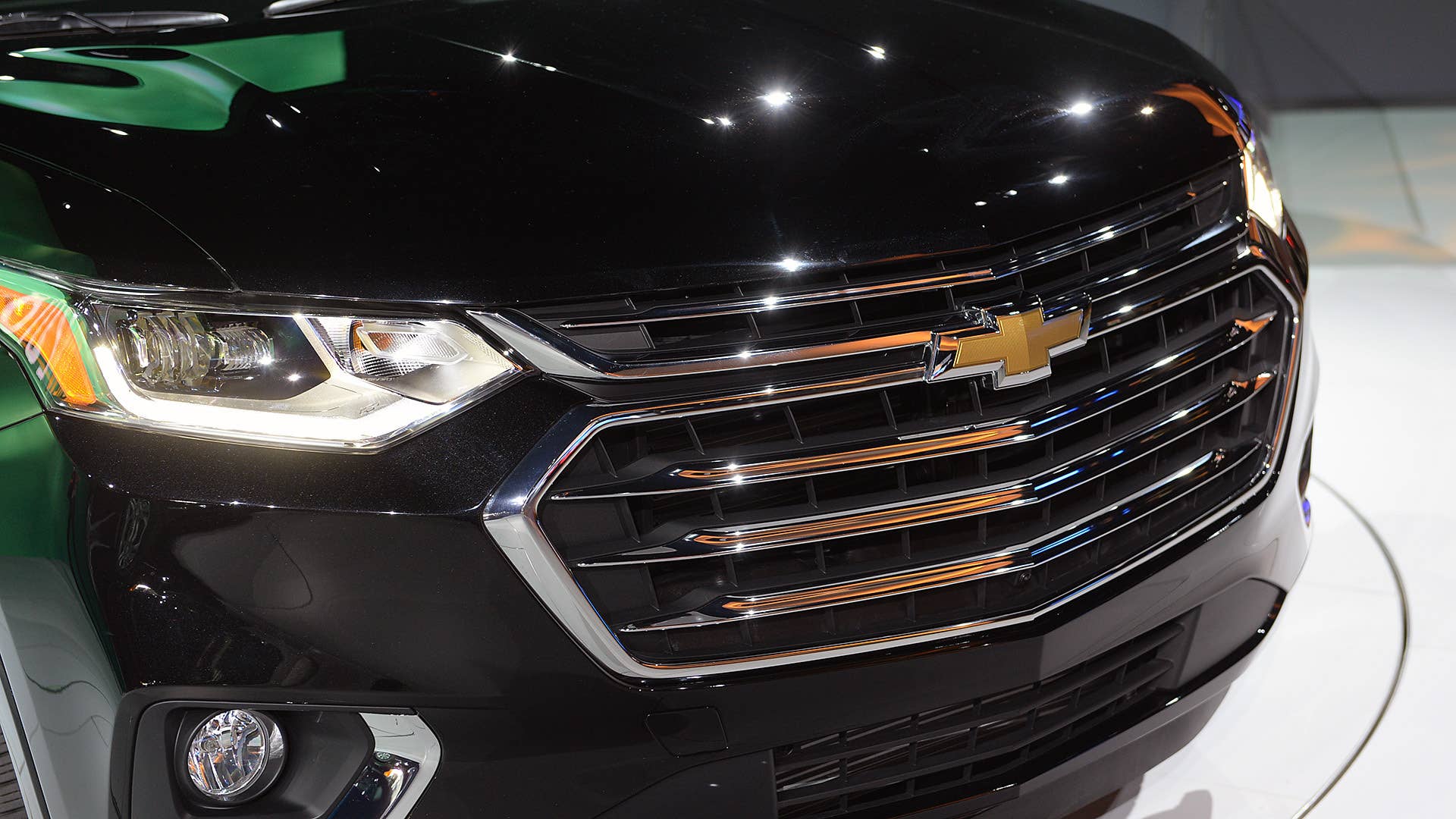 2018 Chevy Traverse pricing released; new design, new features, costs a ...