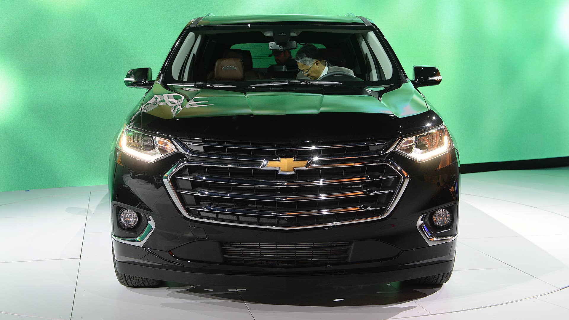 2018 Chevy Traverse pricing released; new design, new features, costs a ...