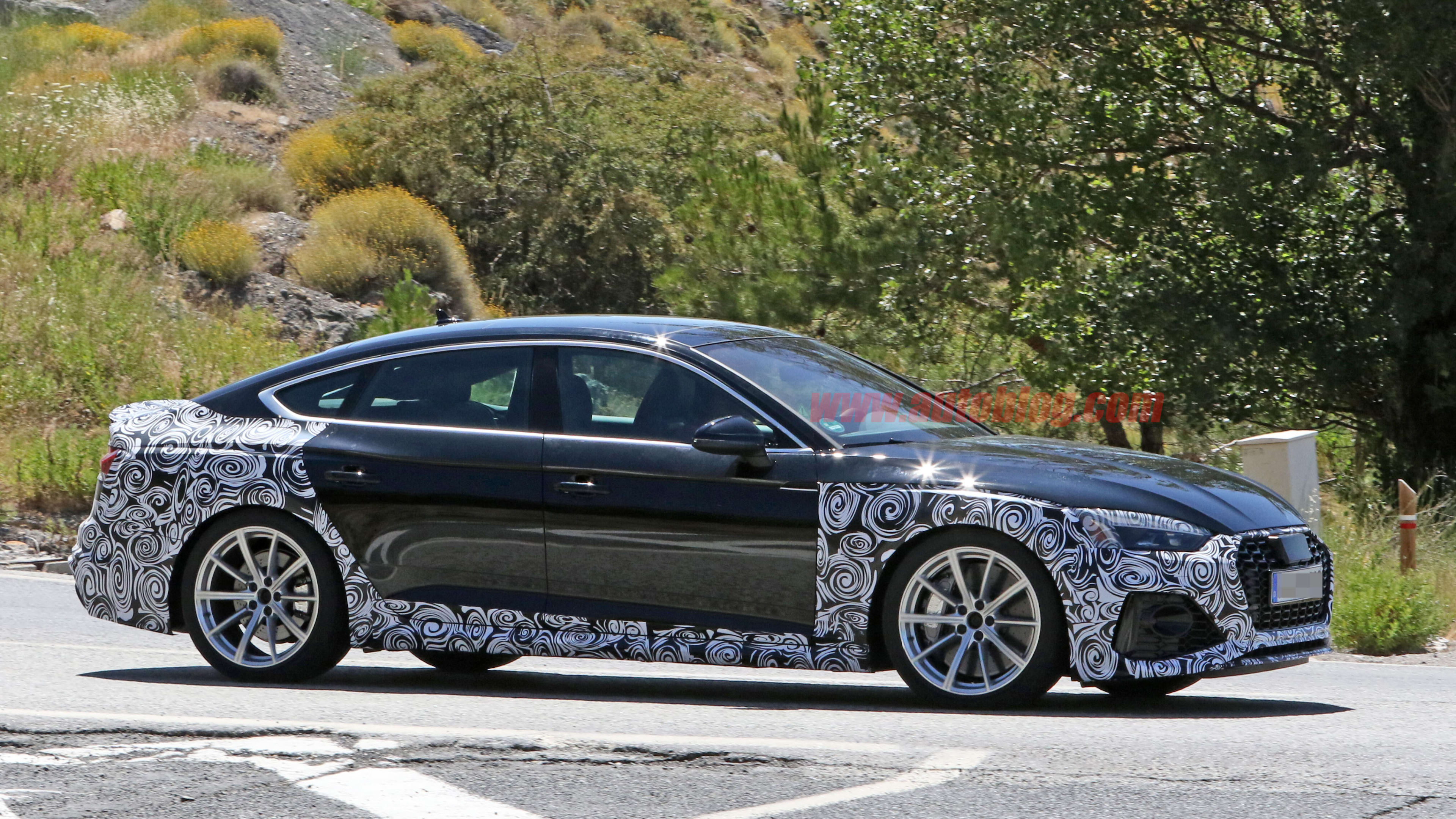 2020 Audi RS5 spied with light facelift - Autoblog