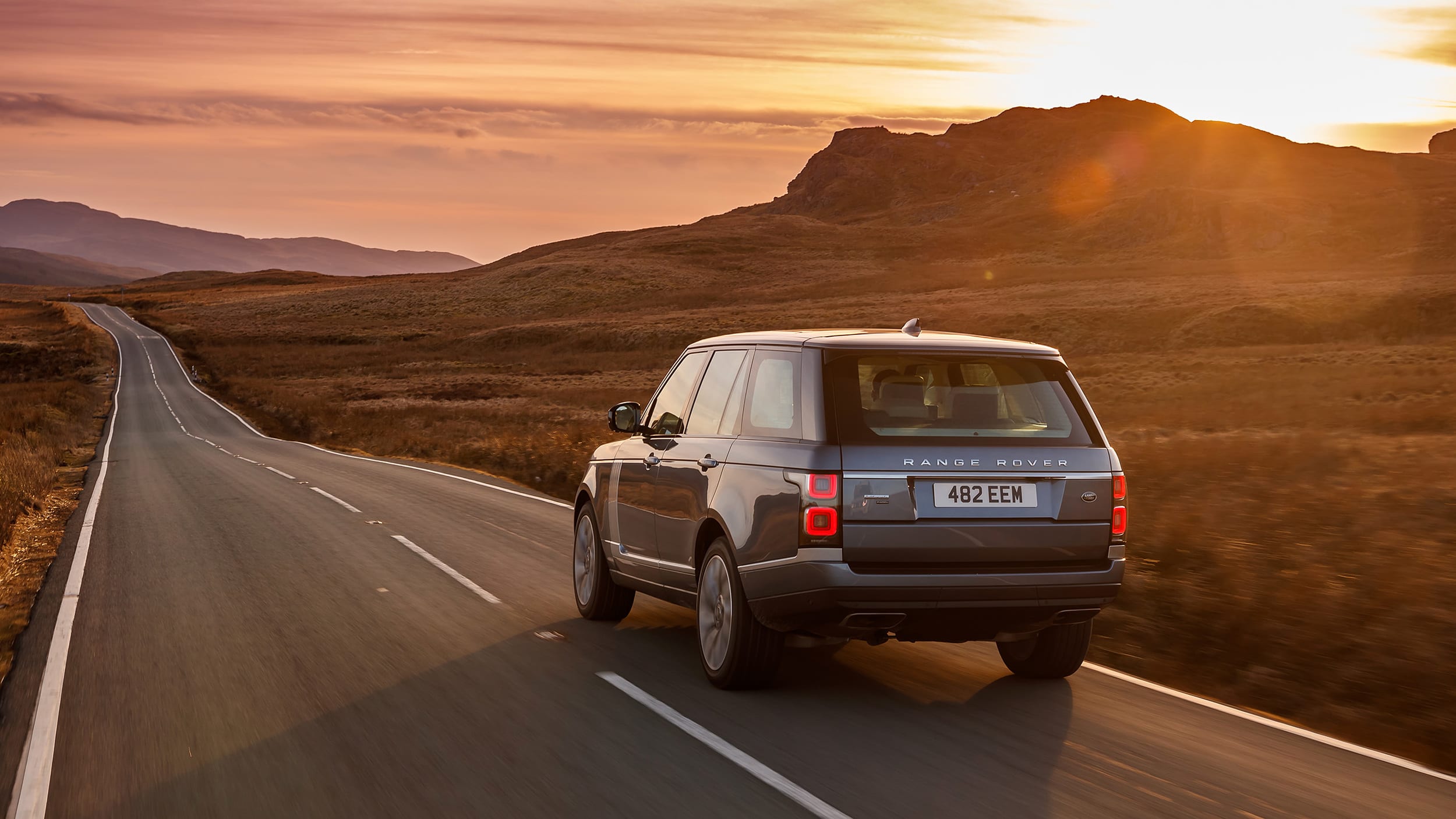 2019 Range Rover 400e PHEV First Drive Review | Elegant SUV for a more ...