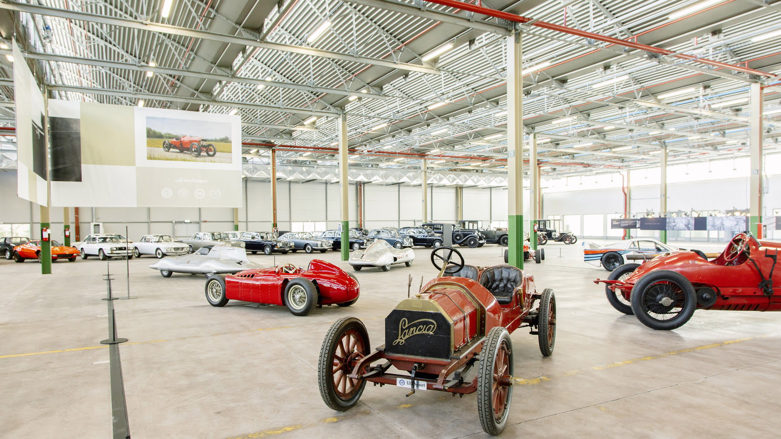 FCA's new Heritage HUB showcases 250 rare Fiats, Lancias and Alfa ...