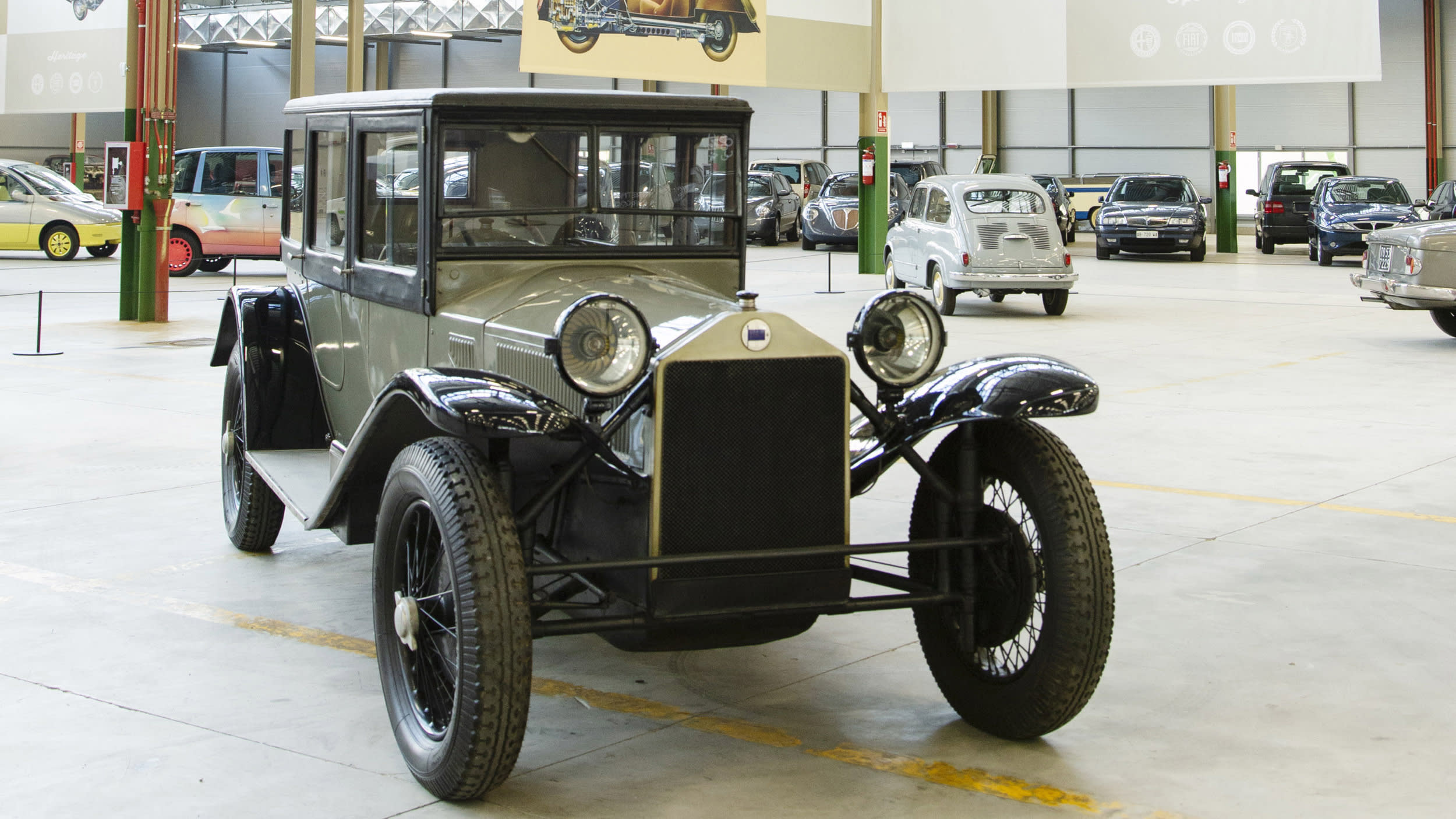 FCA's new Heritage HUB showcases 250 rare Fiats, Lancias and Alfa ...