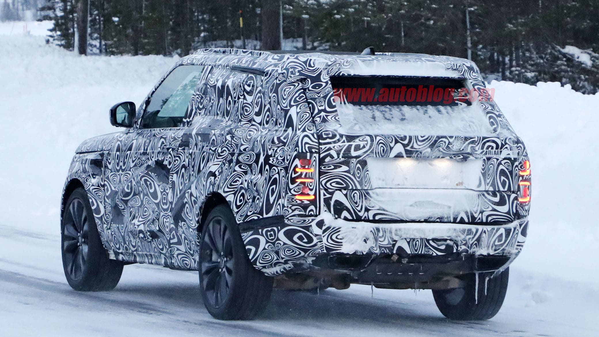 Land Rover two-door Range Rover looks to be in the works - Autoblog