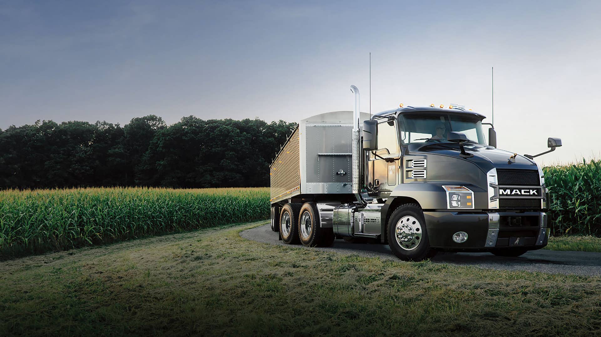 All-new Mack Anthem is the future of traditional big rigs - Autoblog