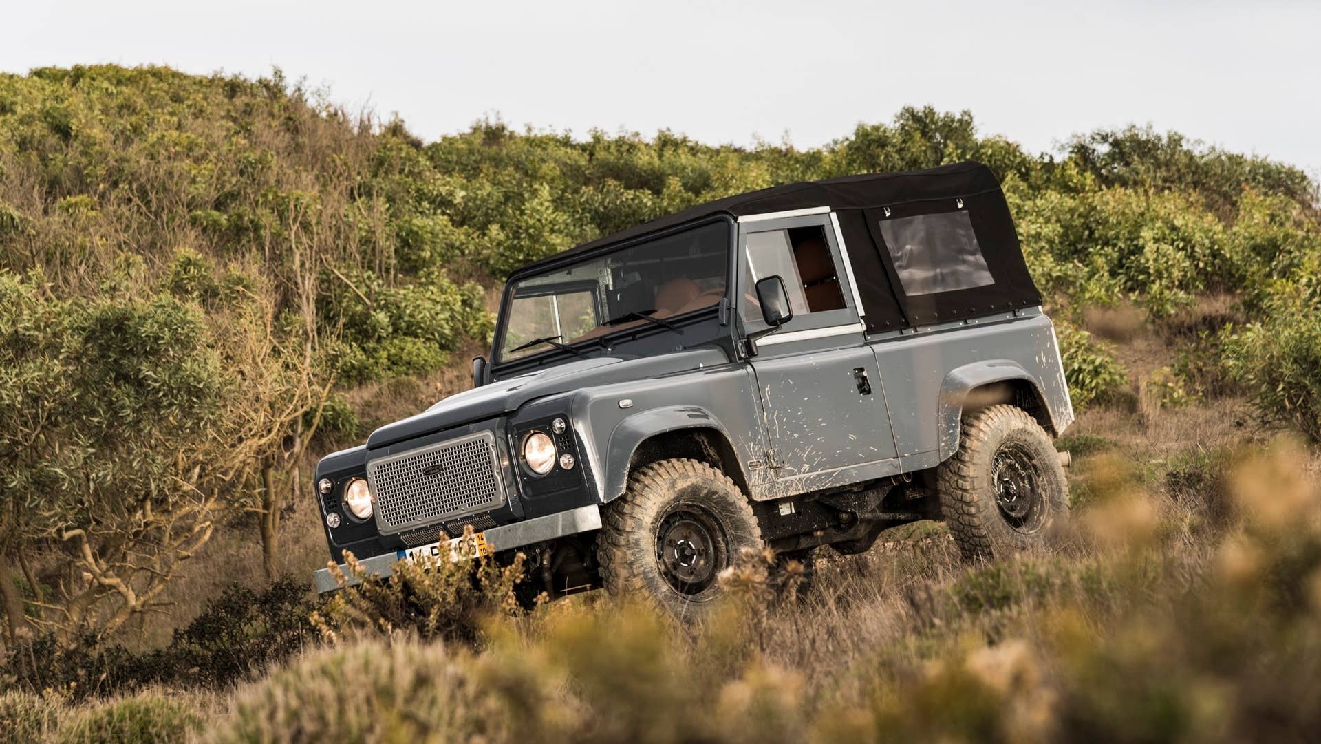 Coolnvintage Land Rover Defender 90 First Drive Review | The luxurious ...