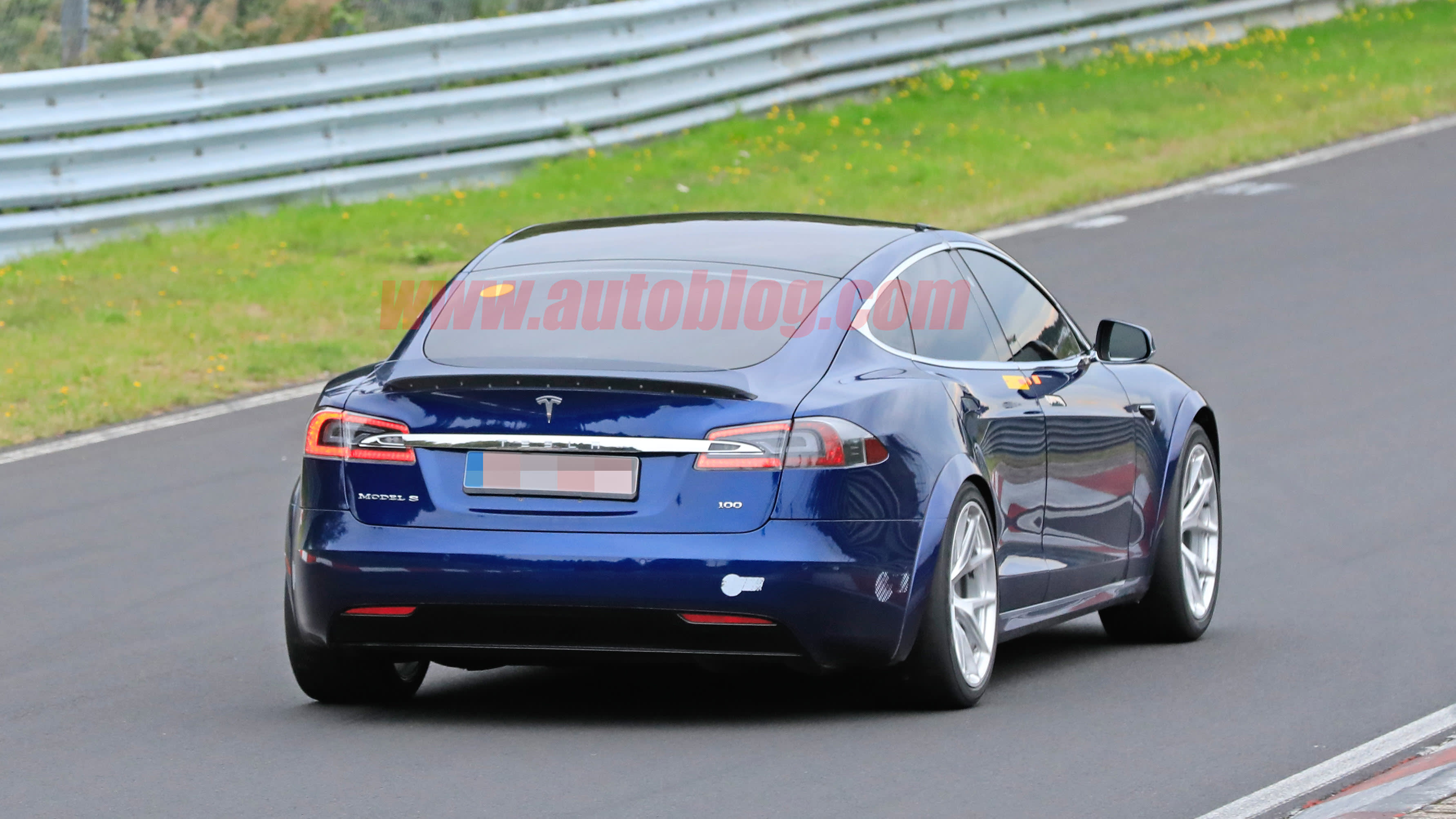 Tesla Model S shows signs of beating Porsche Taycan's Nurburgring ...
