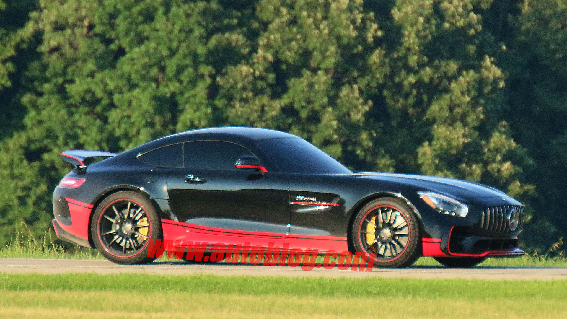 Transformers 5's Mercedes-AMG GT R and Corvette Z06 spied