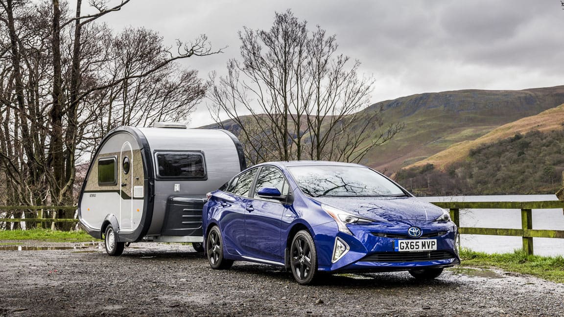 2016 Toyota Prius can tow a 1,600-pound trailer, for some reason - Autoblog