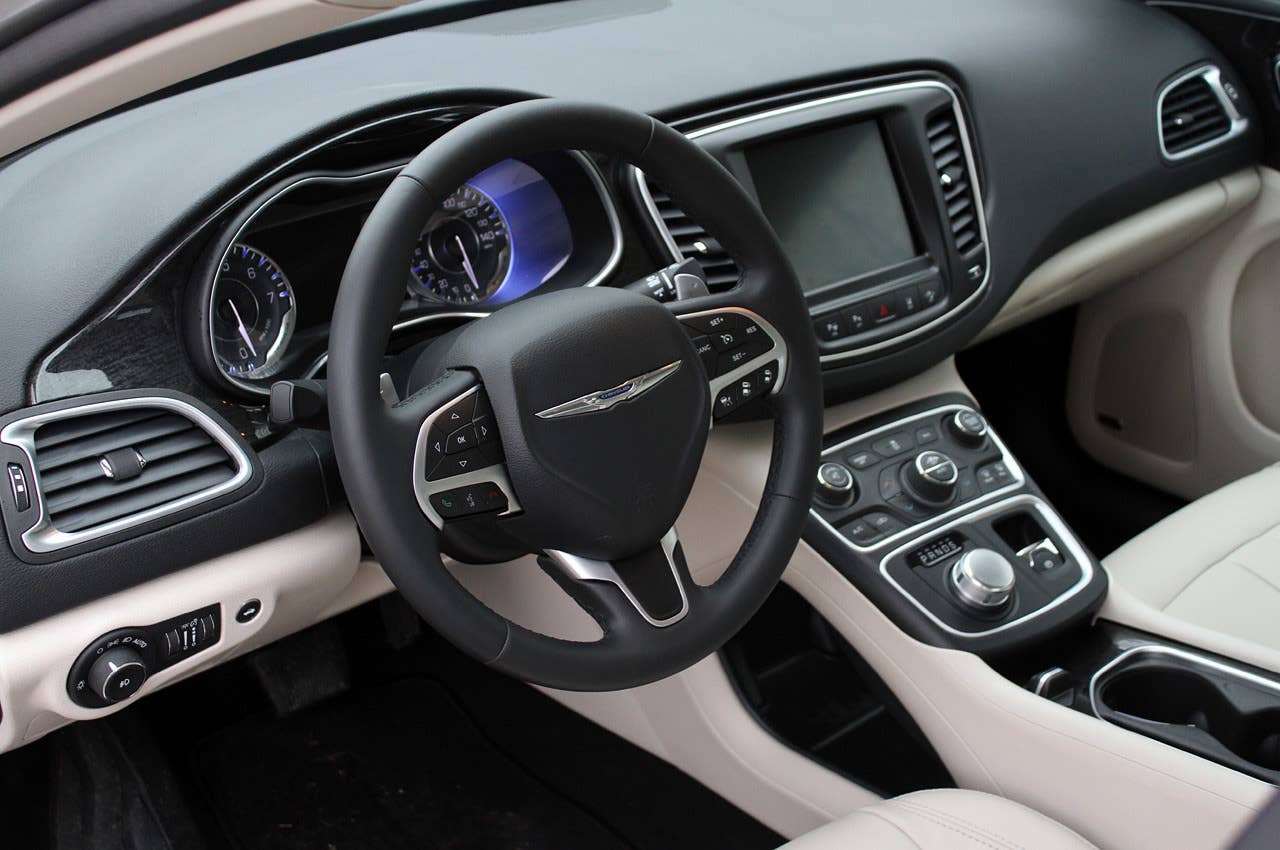 2015 Chrysler 200 First Drive - Autoblog