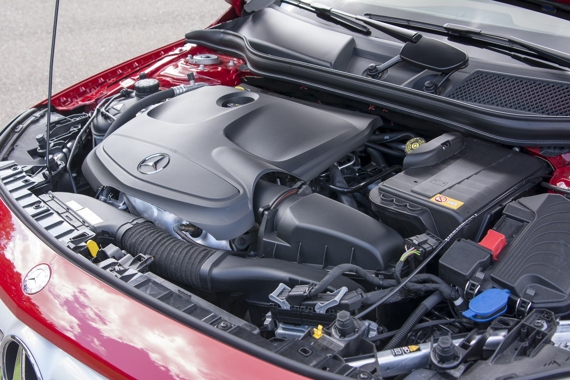 2016 Mercedes GLA receives a light interior redecorating - Autoblog