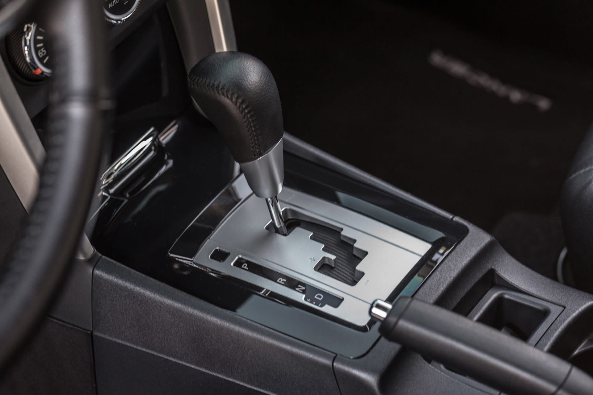 2016 Mitsubishi Lancer adds features, loses Ralliart - Autoblog