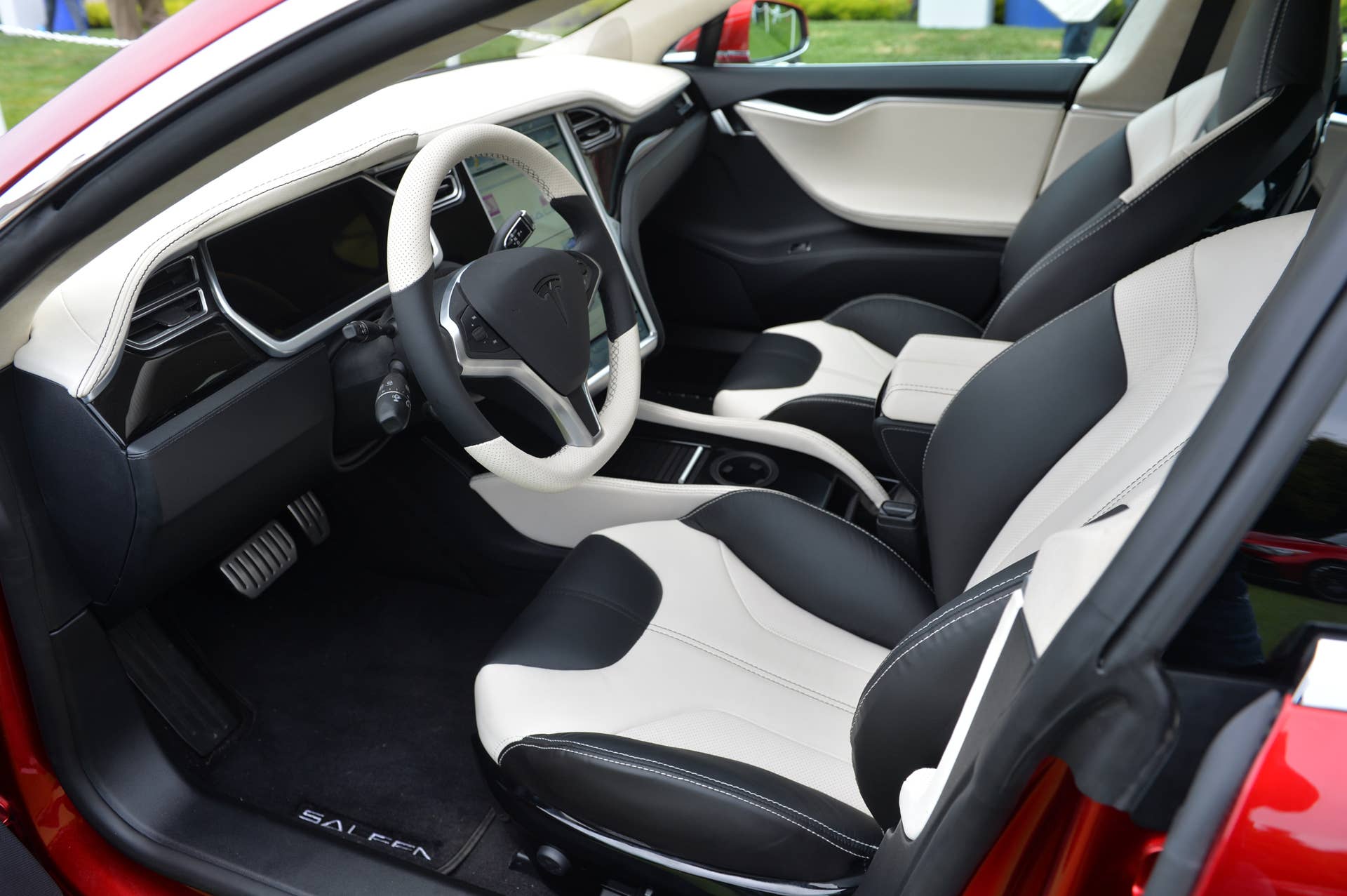 Saleen turns its hand to Tesla Model S with mixed results - Autoblog