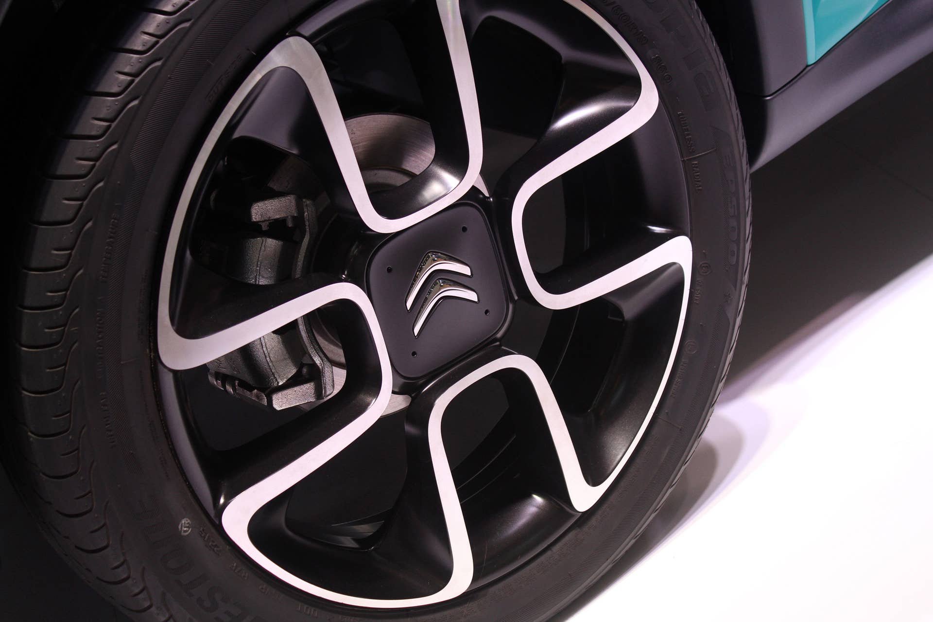 Citroen Cactus M is ready for your beach vacation [w/video]