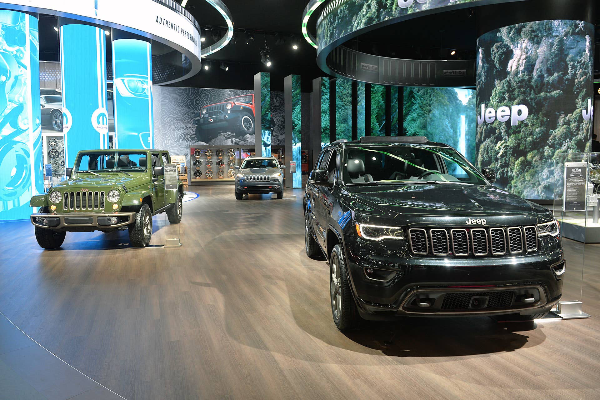 Jeep marks 75th anniversary in Detroit with special editions - Autoblog