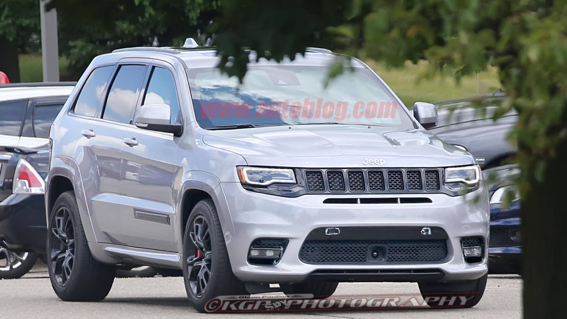 Jeep Grand Cherokee Trackhawk undisguised with Hellcat power - Autoblog