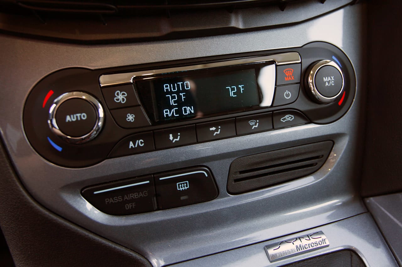 Ford 1.0L EcoBoost three-cylinder finds a home in the Euro-spec Focus ...