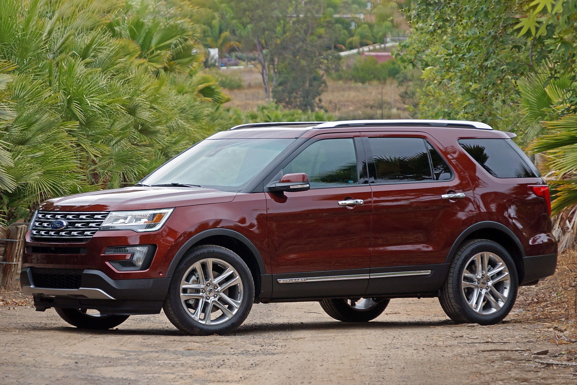 2016 Ford Explorer First Drive [w/video] - Autoblog