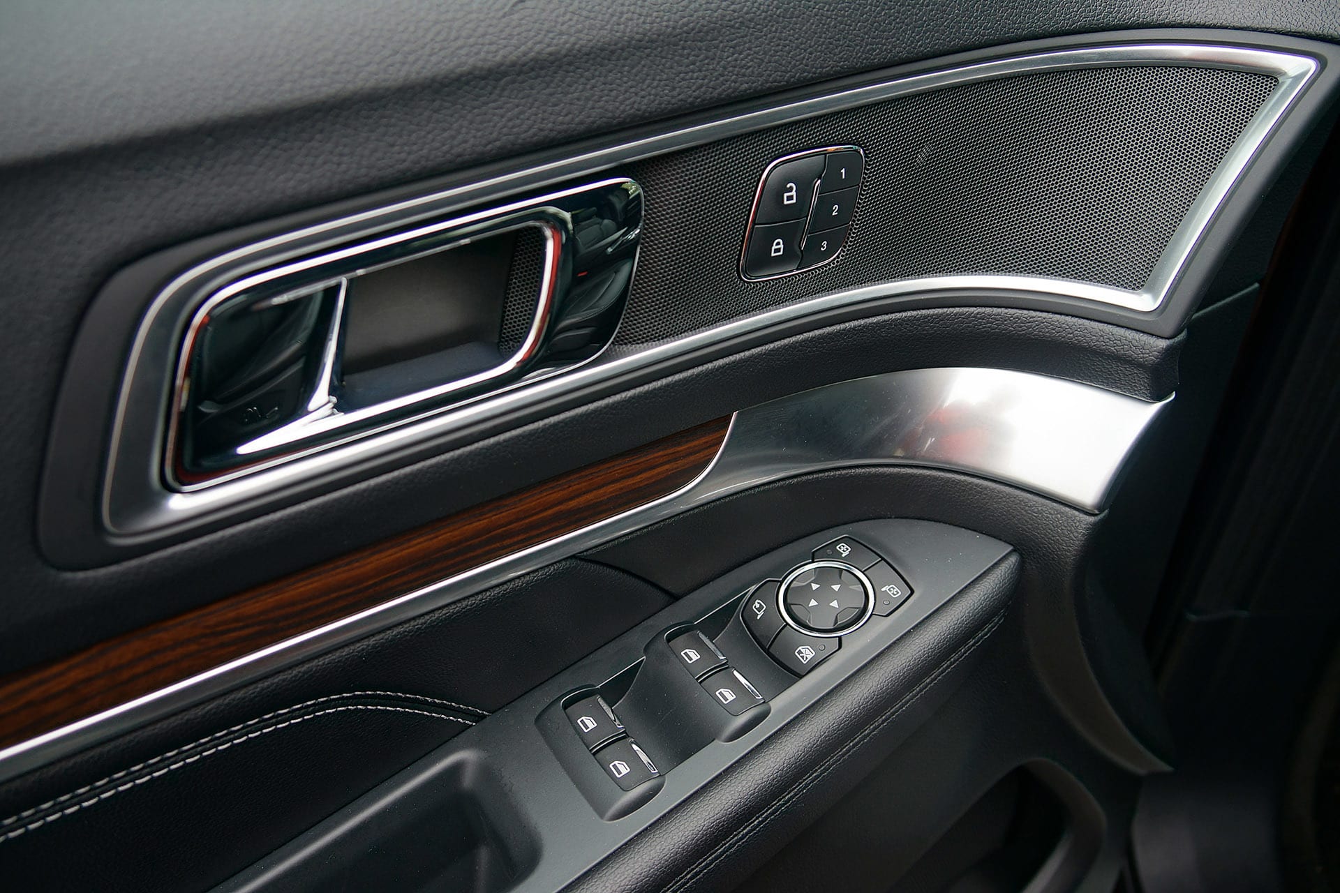 2016 Ford Explorer First Drive [w/video] - Autoblog