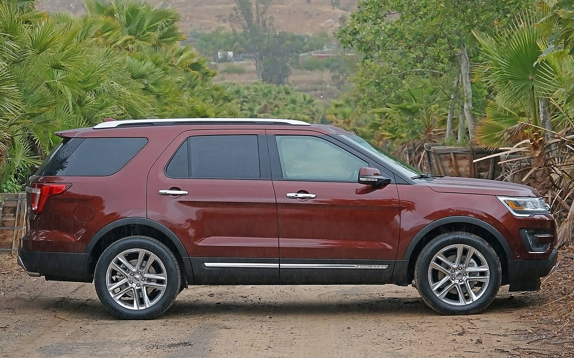 2016 Ford Explorer First Drive [w/video] - Autoblog