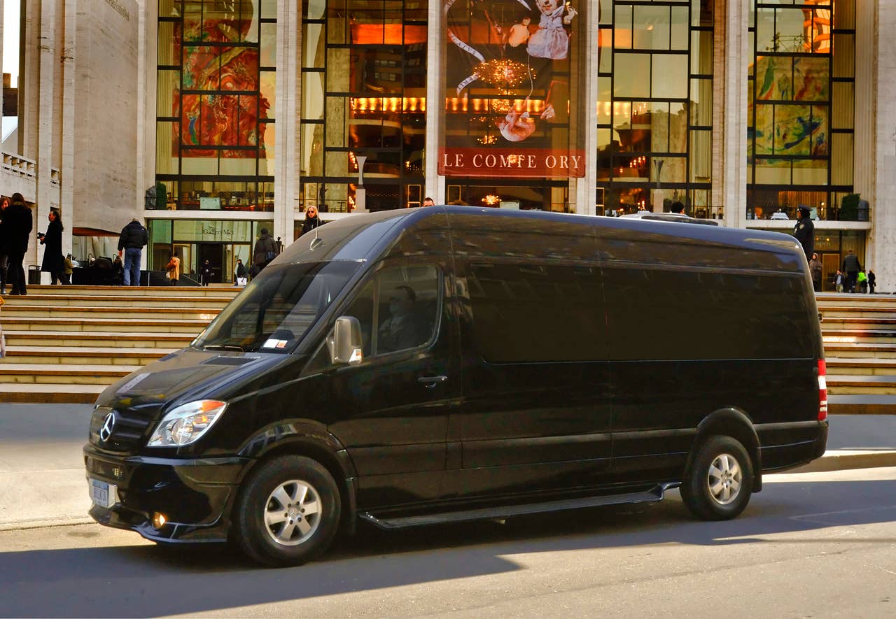Mercedes brings the Maybach touch to the Sprinter - Autoblog