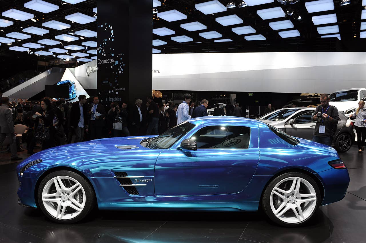 Mercedes-Benz SLS AMG Electric Drive offers guilt-free, zero-emission ...