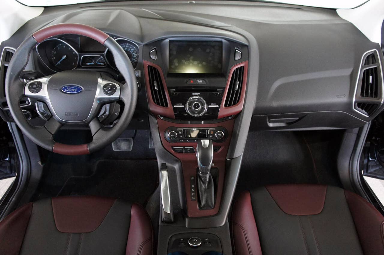 Review: 2012 Ford Focus Titanium - Autoblog