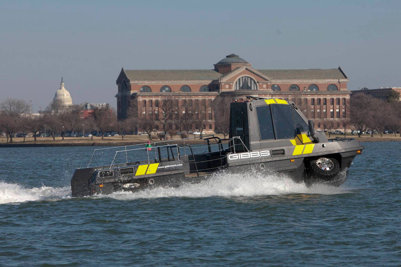 Gibbs debuts new pair of water-going amphitrucks - Autoblog