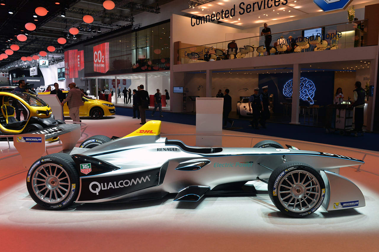 Spark-Renault SRT_01E Formula E Racecar a different kind of urban EV ...