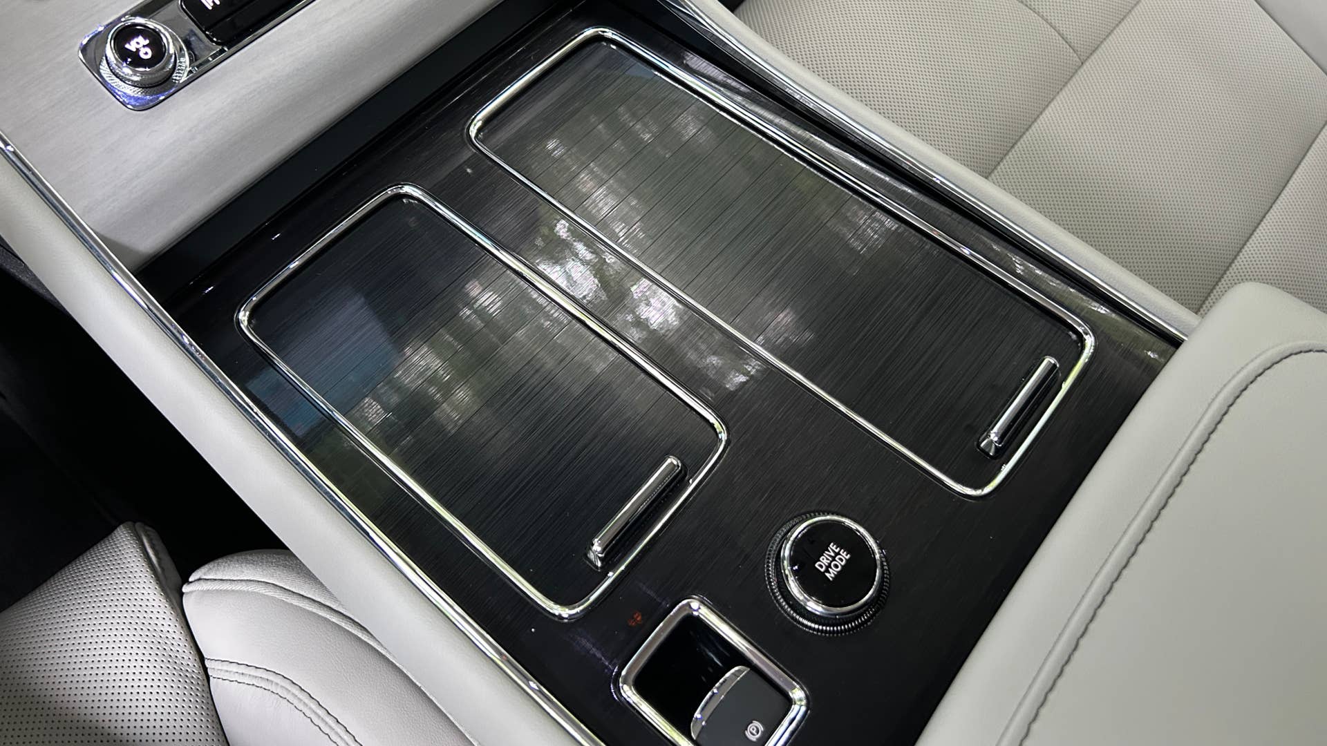 2025 Lincoln Aviator First Drive: Still a beautiful example of American ...