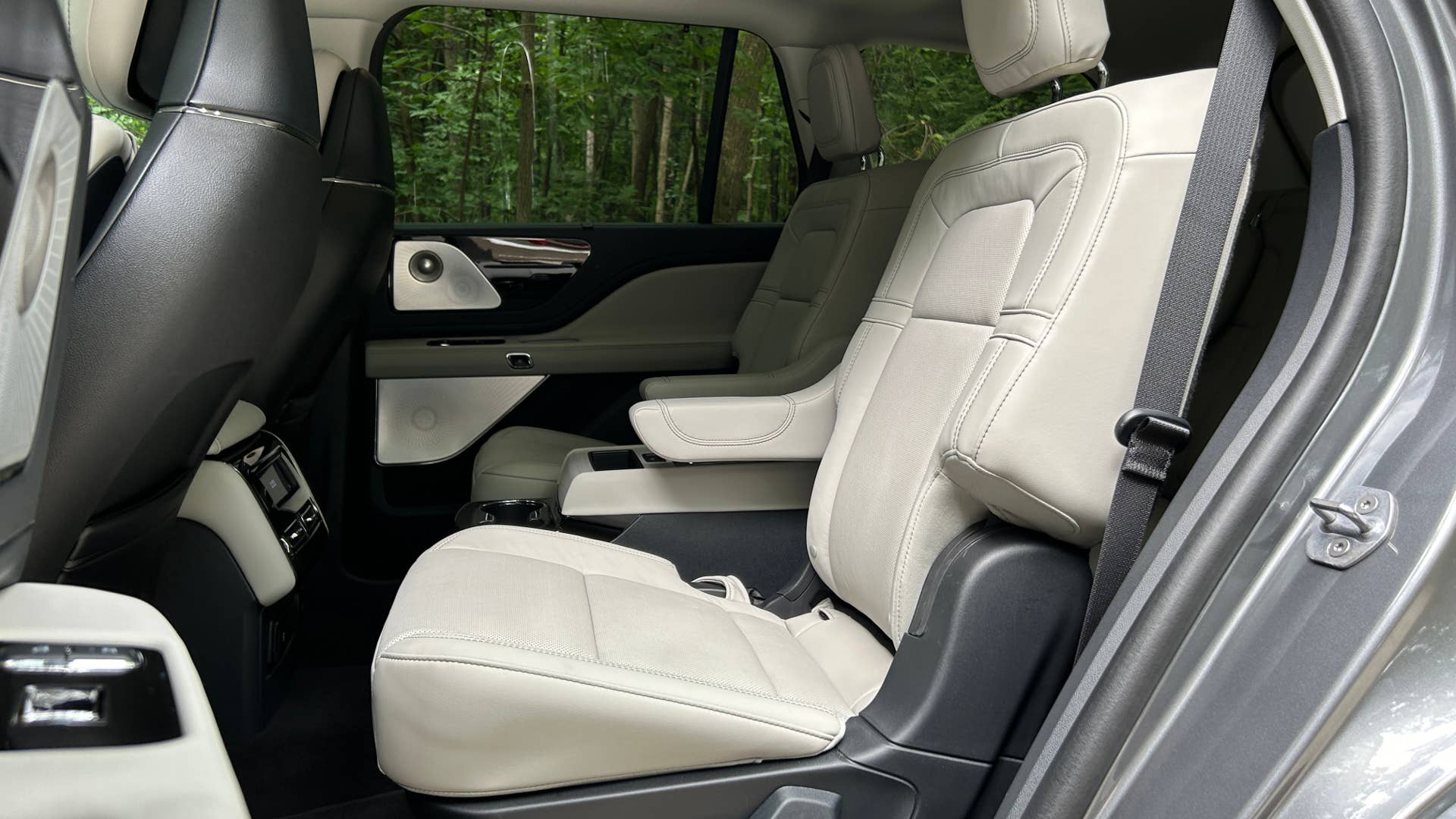 2025 Lincoln Aviator: 5 reasons to love it, 2 reasons to think twice ...