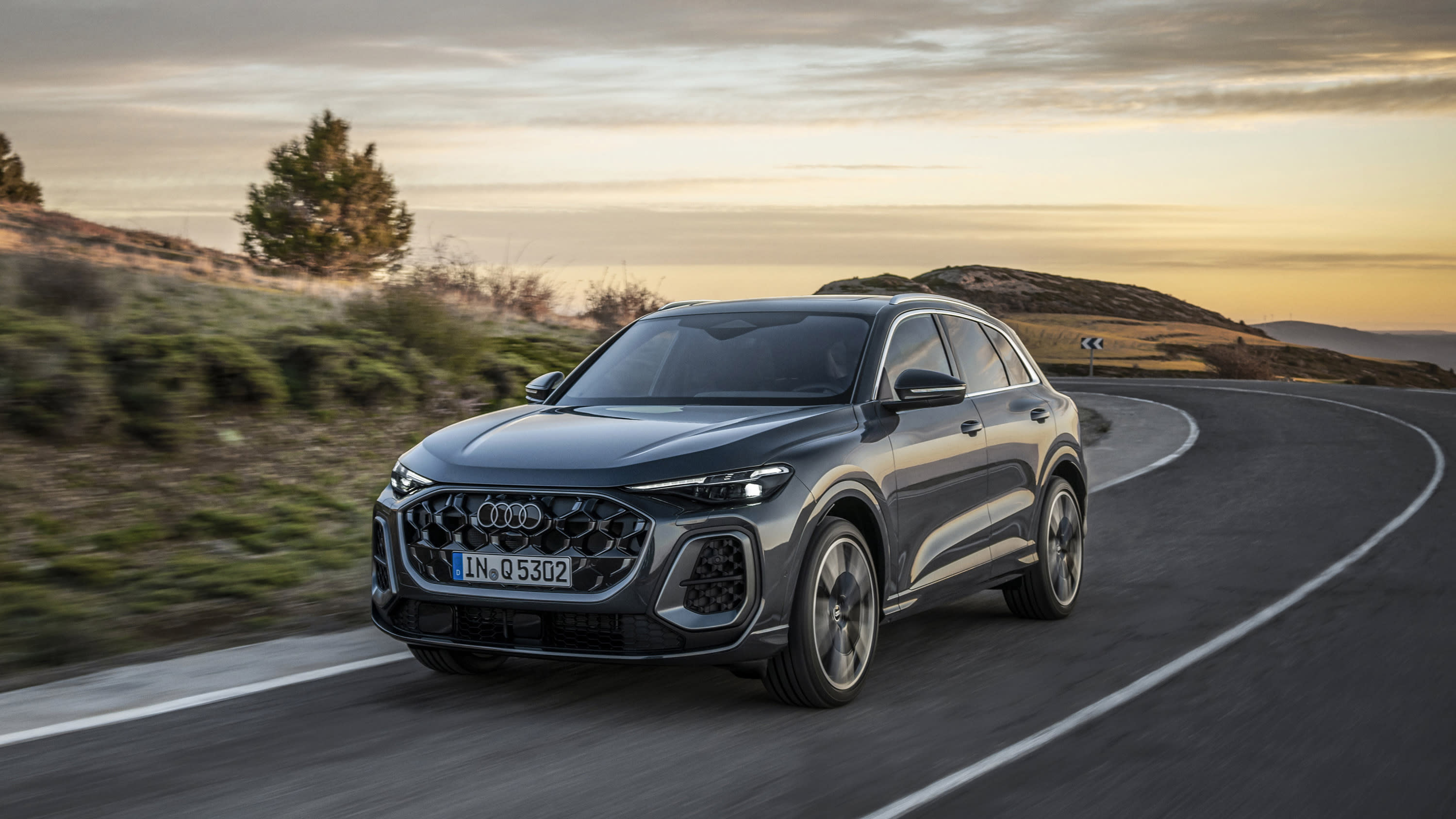 New Audi Q5 aims to improve a winner with sharper looks, sweeter ...