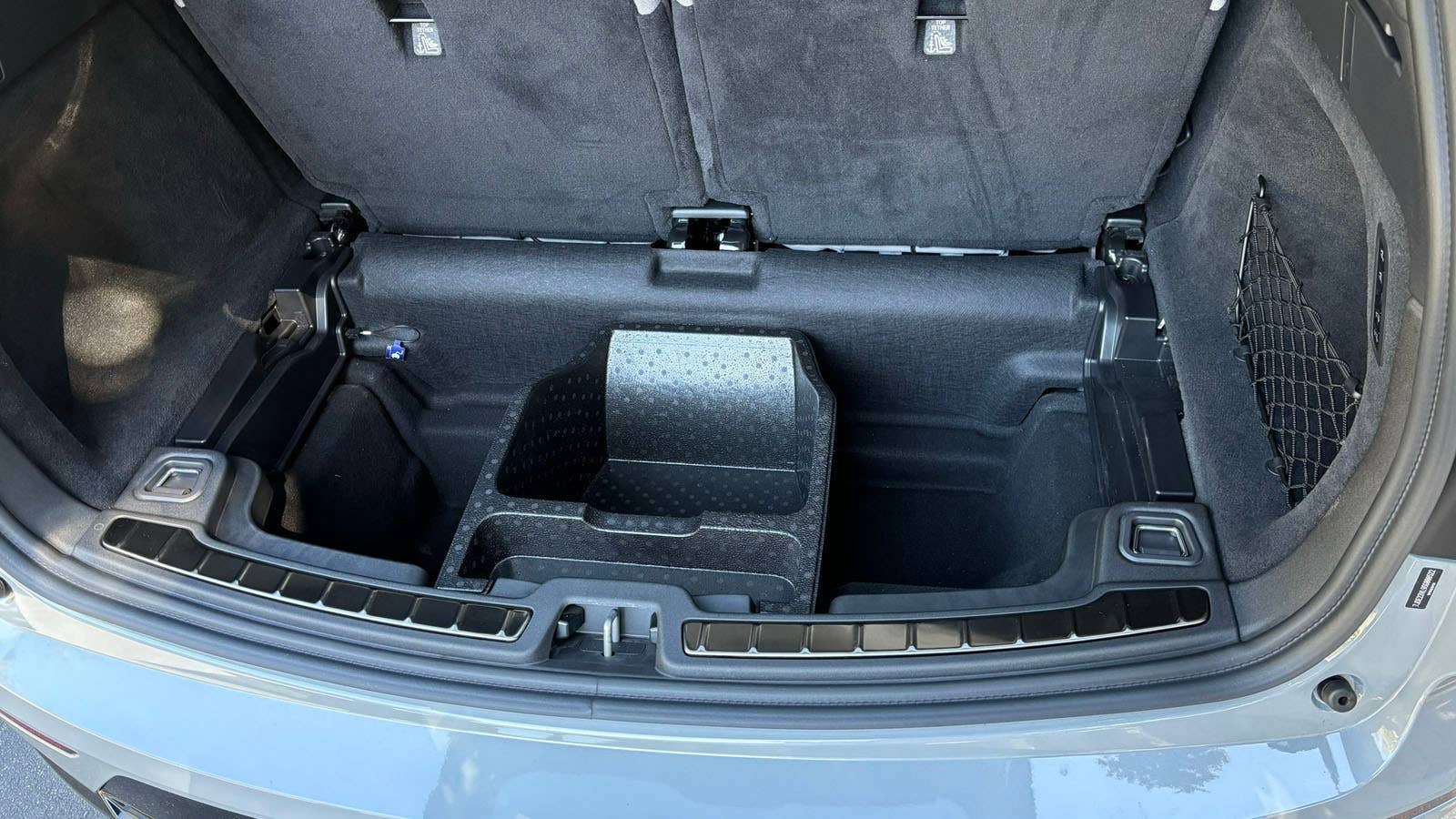 2025 Volvo EX90 First Drive: Electric? Three rows? Luxury? Here's your ...