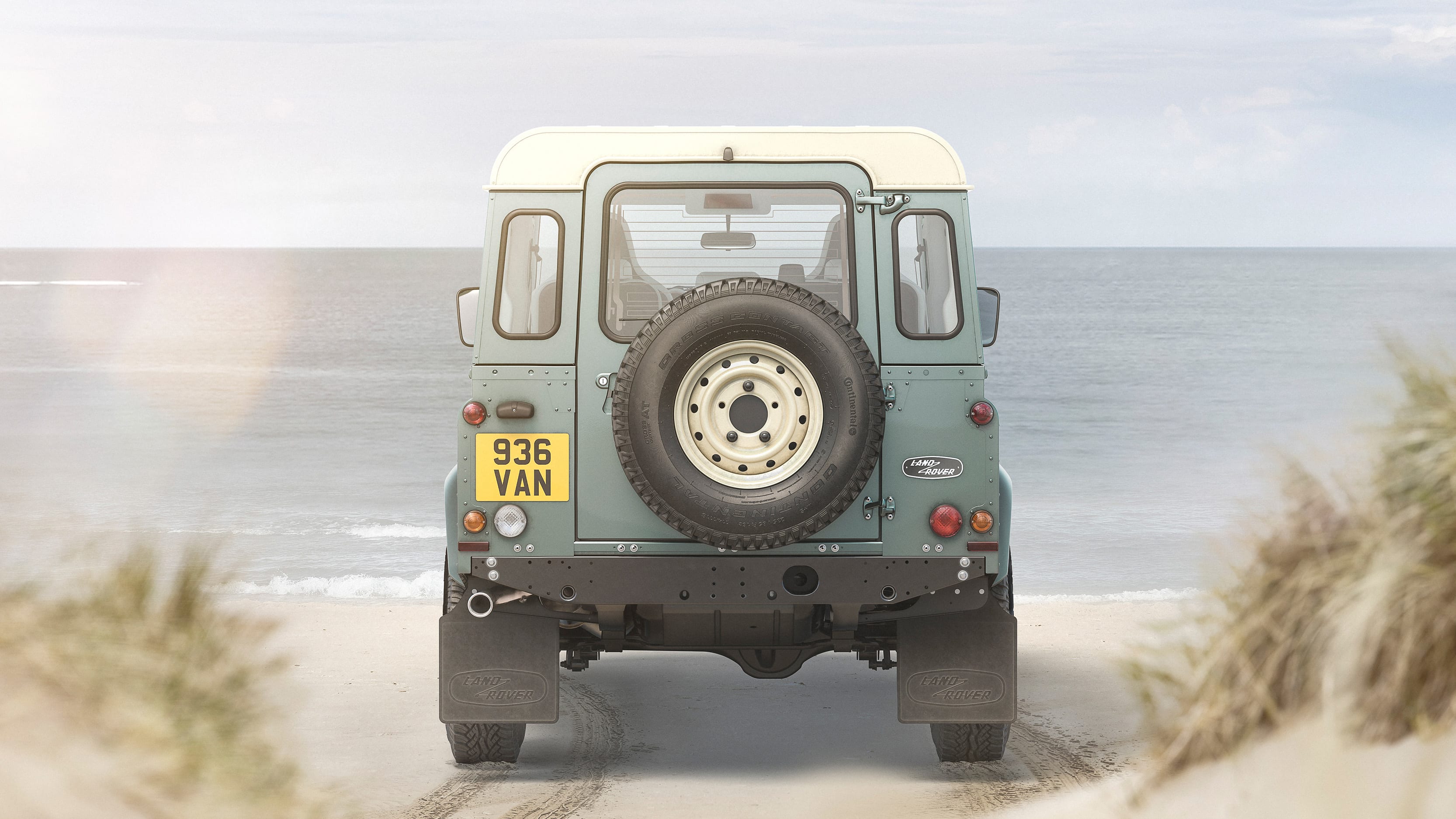 Land Rover Classic Defender V8 by Works Bespoke is a new twist on the ...