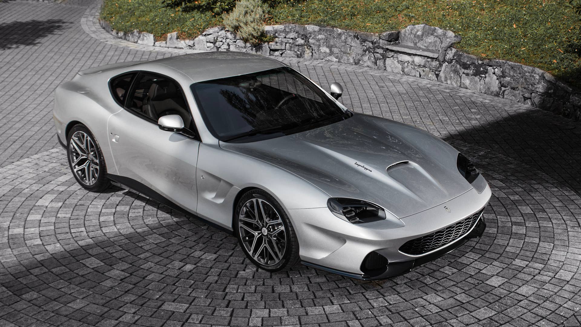 Touring Superleggera turns the Ferrari 550 Maranello into the Veloce12 ...
