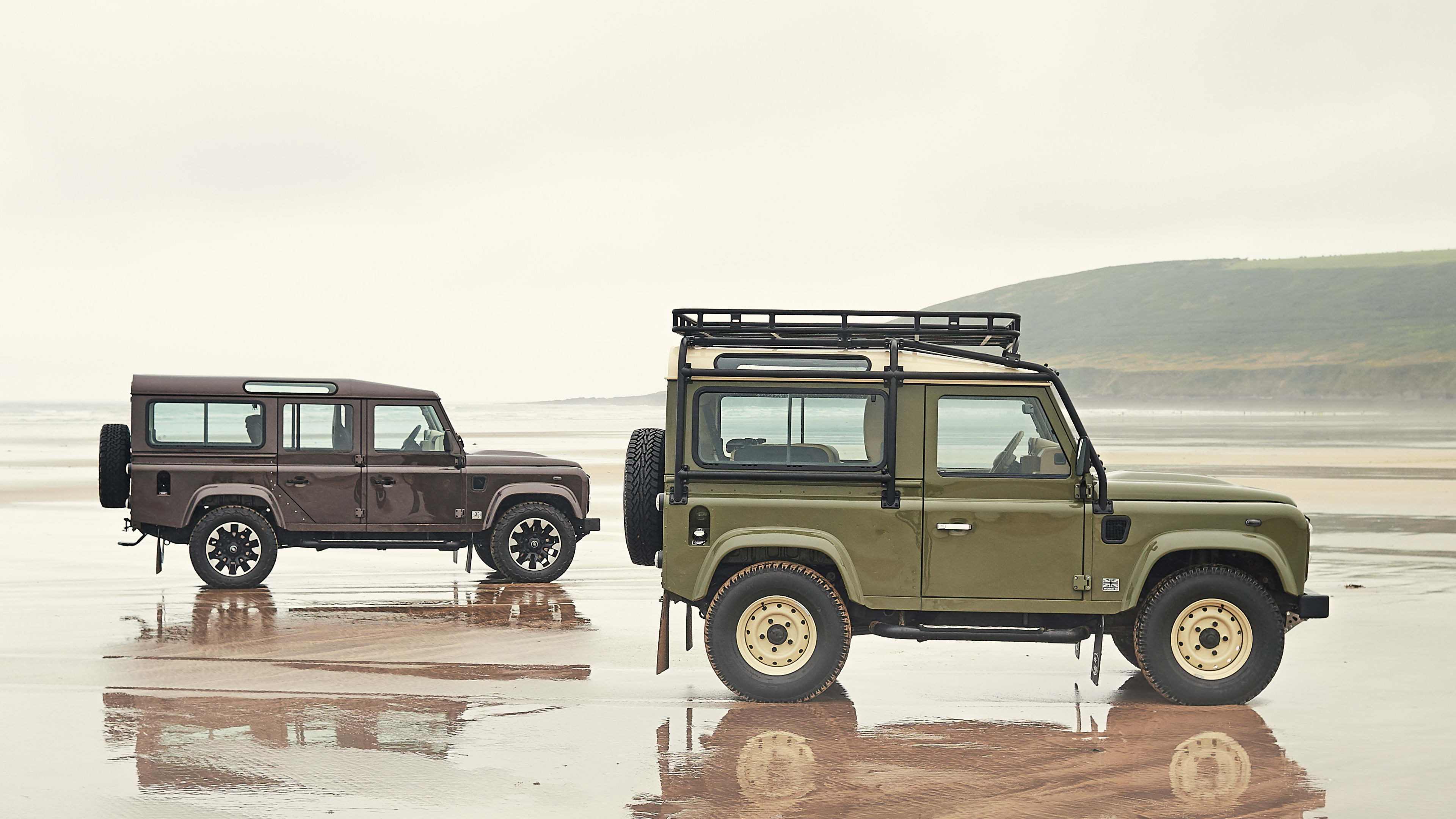 Land Rover Classic Defender V8 by Works Bespoke is a new twist on the ...