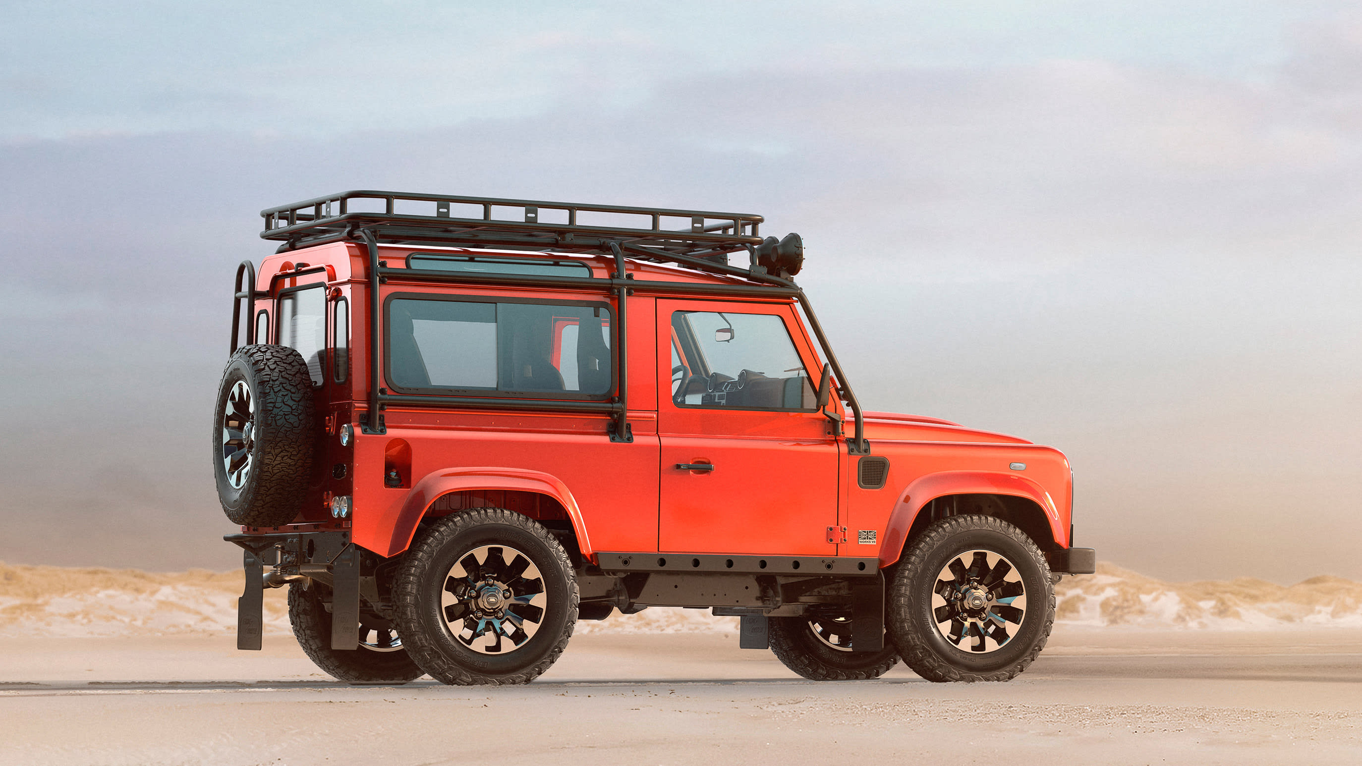 Land Rover Classic Defender V8 by Works Bespoke is a new twist on the ...