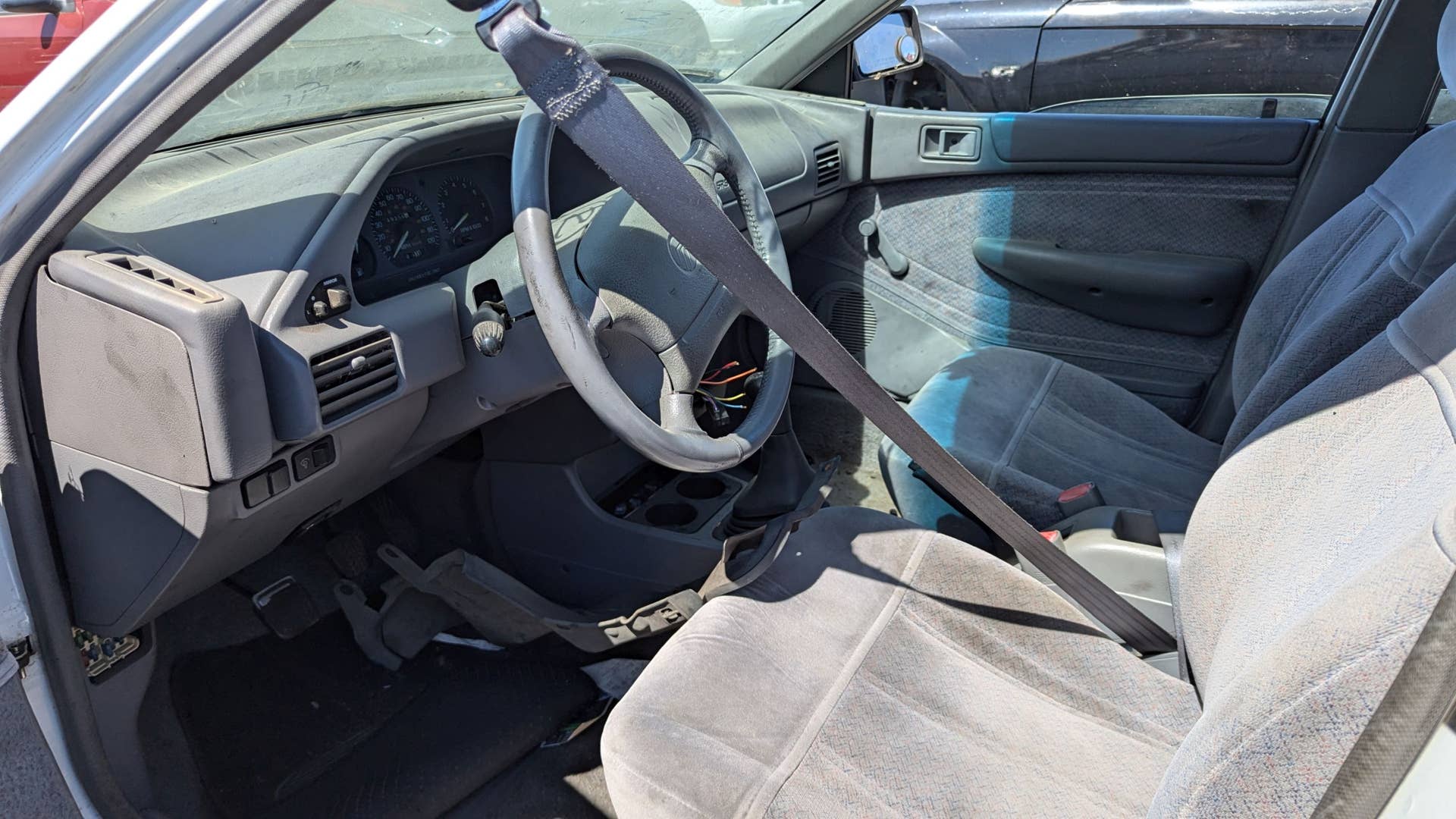 Junkyard Gem: 1995 Mercury Tracer sedan with 319k miles - Autoblog