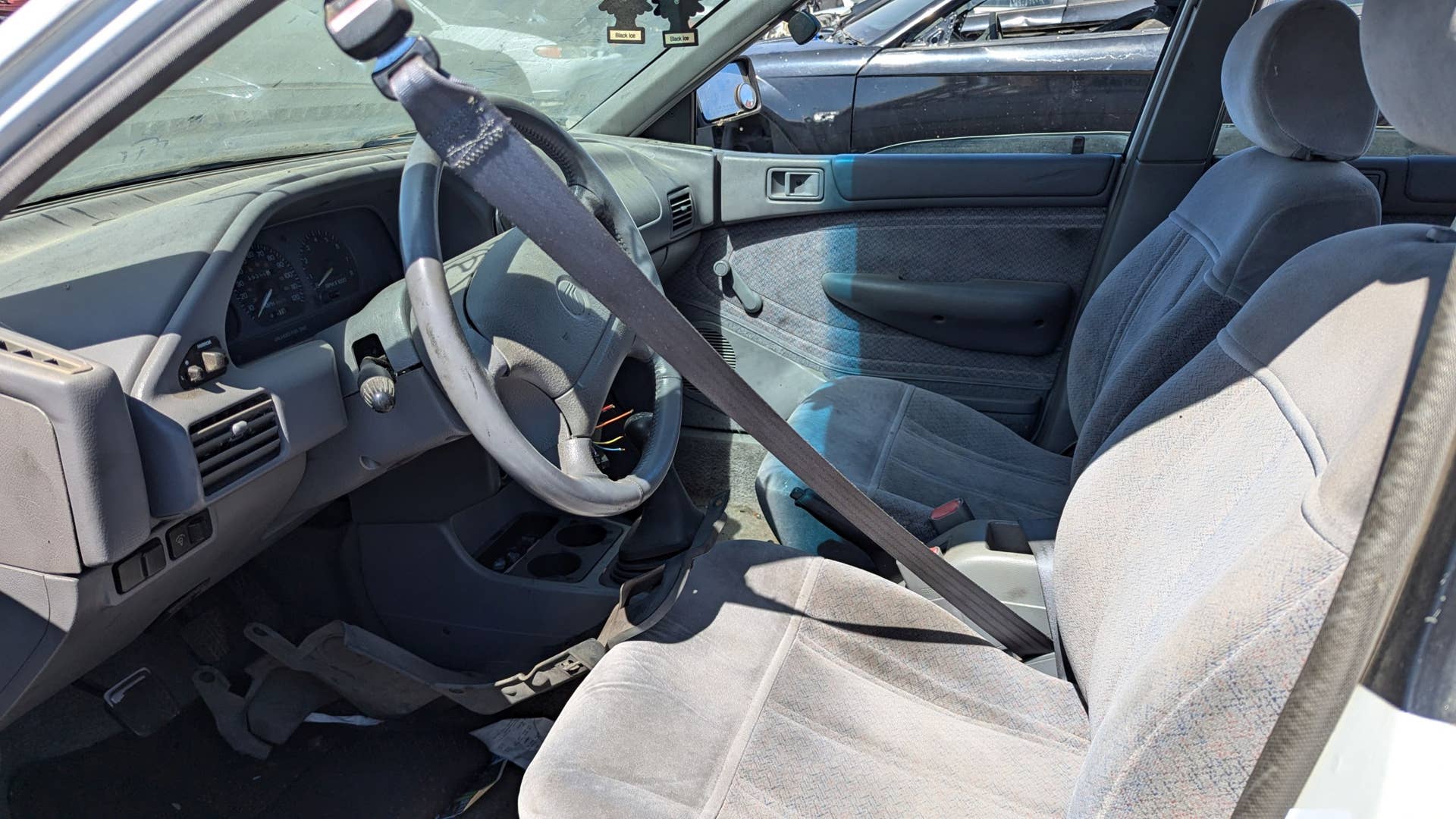 Junkyard Gem: 1995 Mercury Tracer sedan with 319k miles - Autoblog