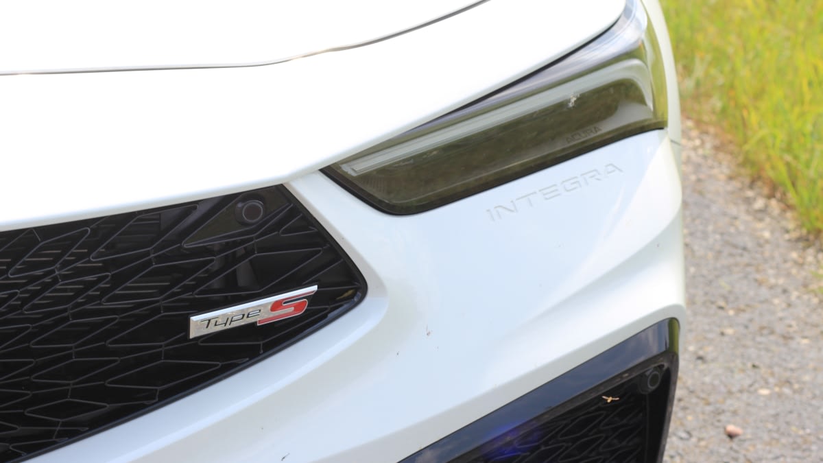 Honda Civic Type R vs. Acura Integra Type S Comparison Test: May the ...