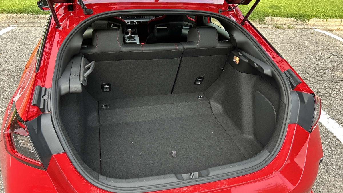 Honda Civic Type R vs. Acura Integra Type S Comparison Test: May the ...