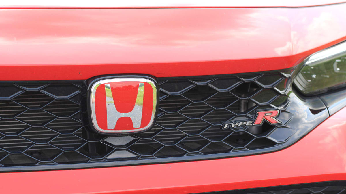 Honda Civic Type R vs. Acura Integra Type S Comparison Test: May the ...