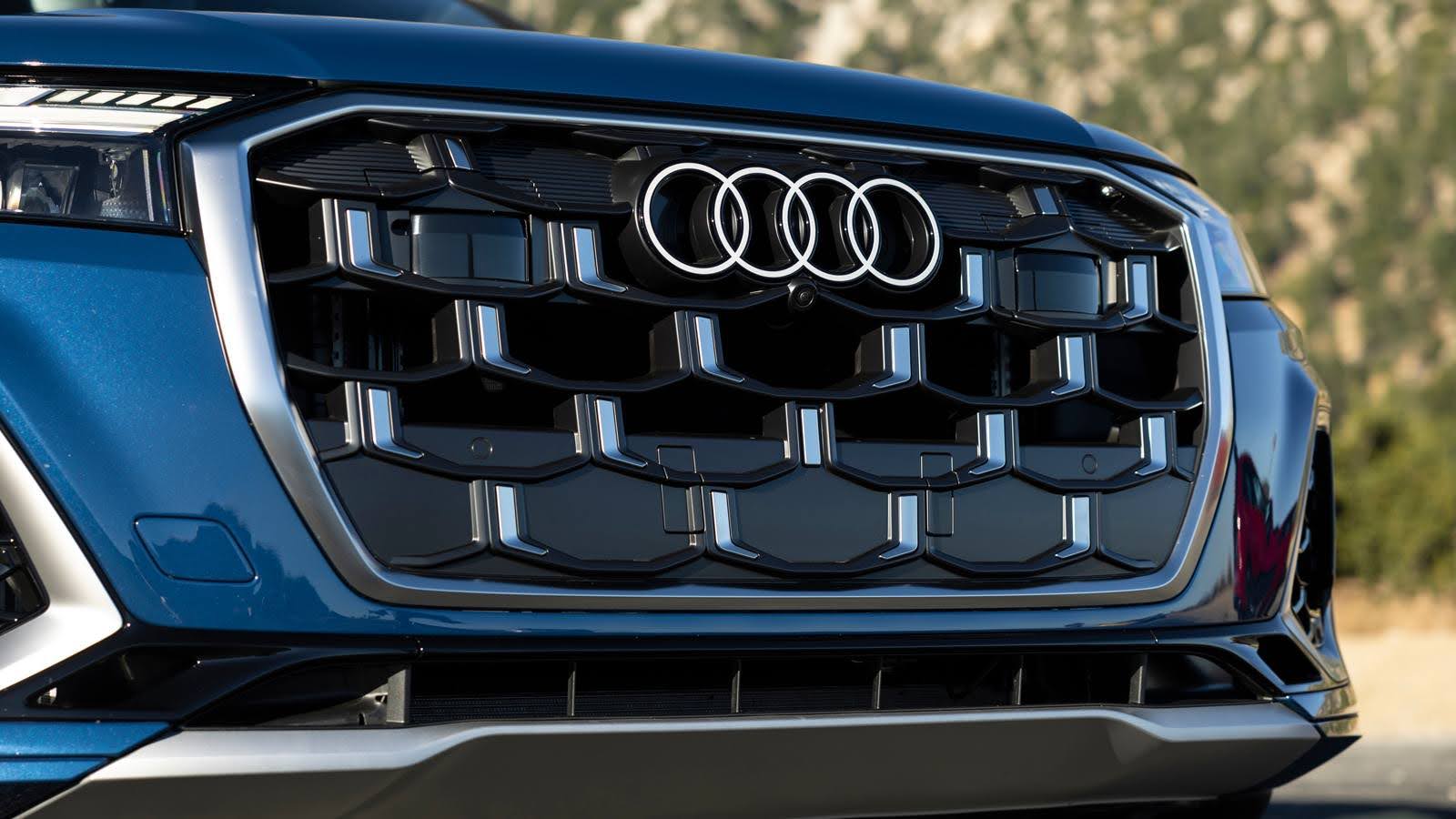2025 Audi SQ7 Review: Could this 500-hp family SUV be the ultimate ...