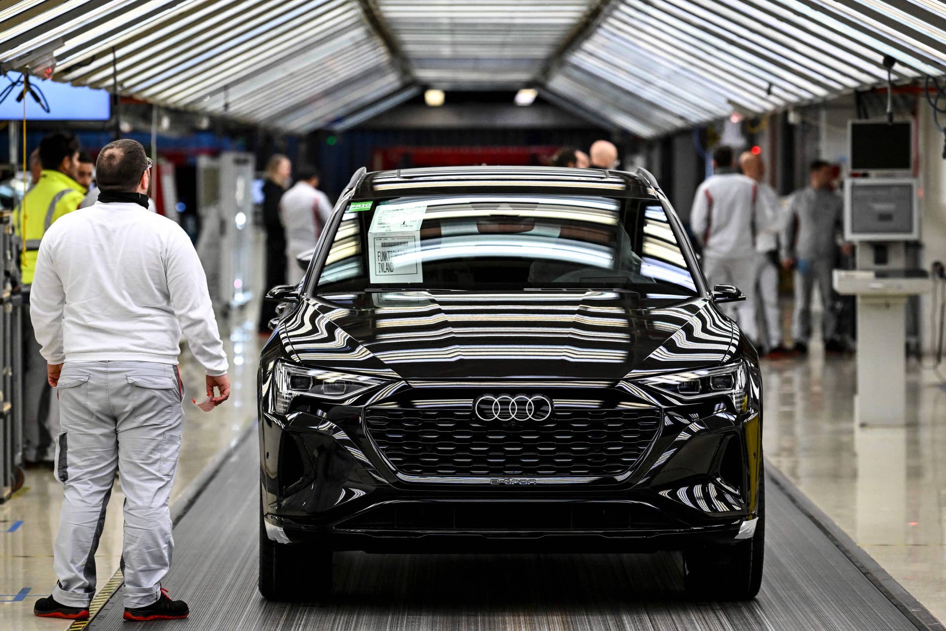 7 Brands Spark End of the ‘EV Deadline’ Era - Autoblog
