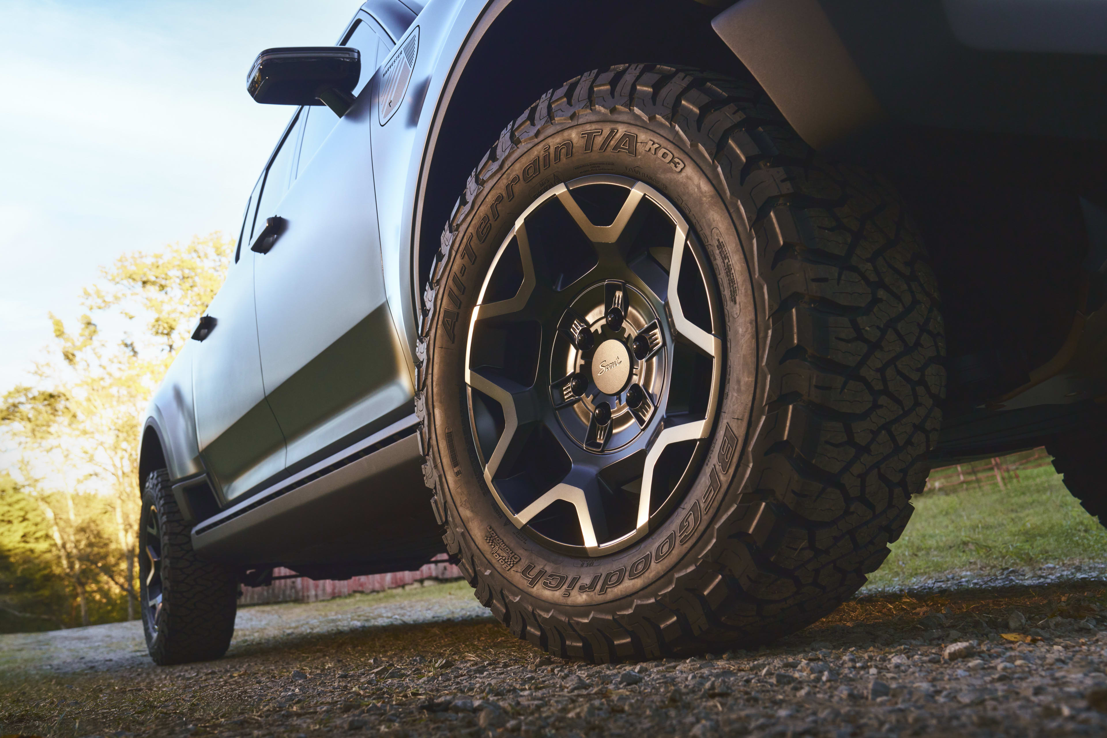 A gas engine-equipped Scout is coming, CEO says - Autoblog