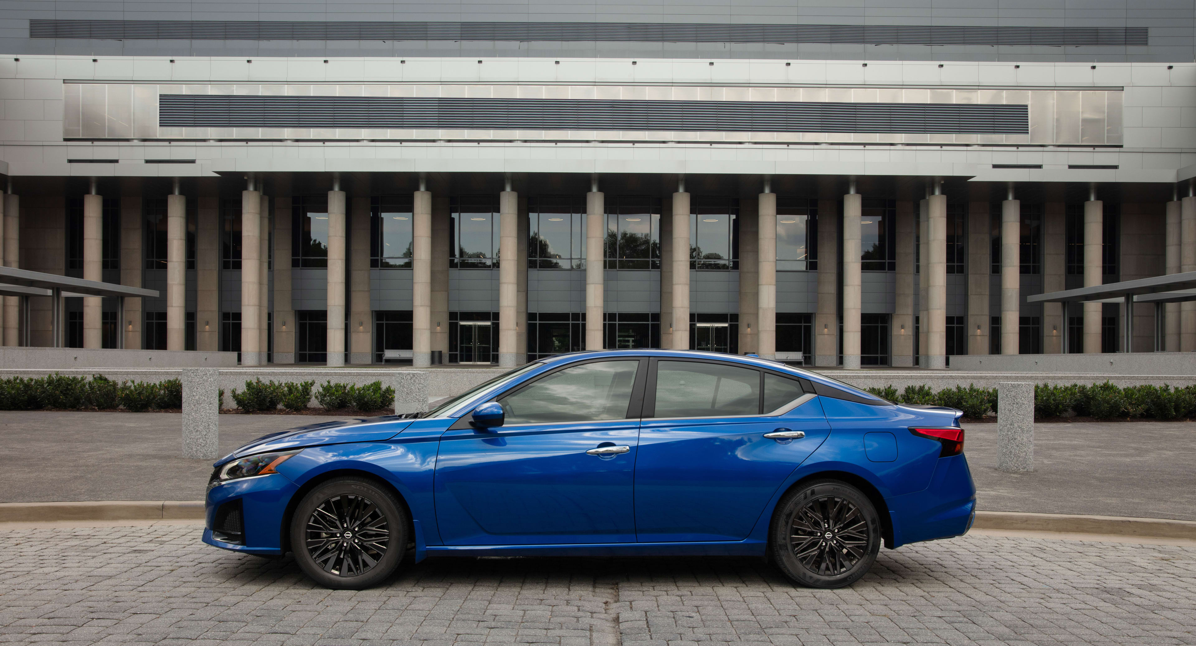 Nissan Launches Killer Altima Lease Offer for June - Autoblog