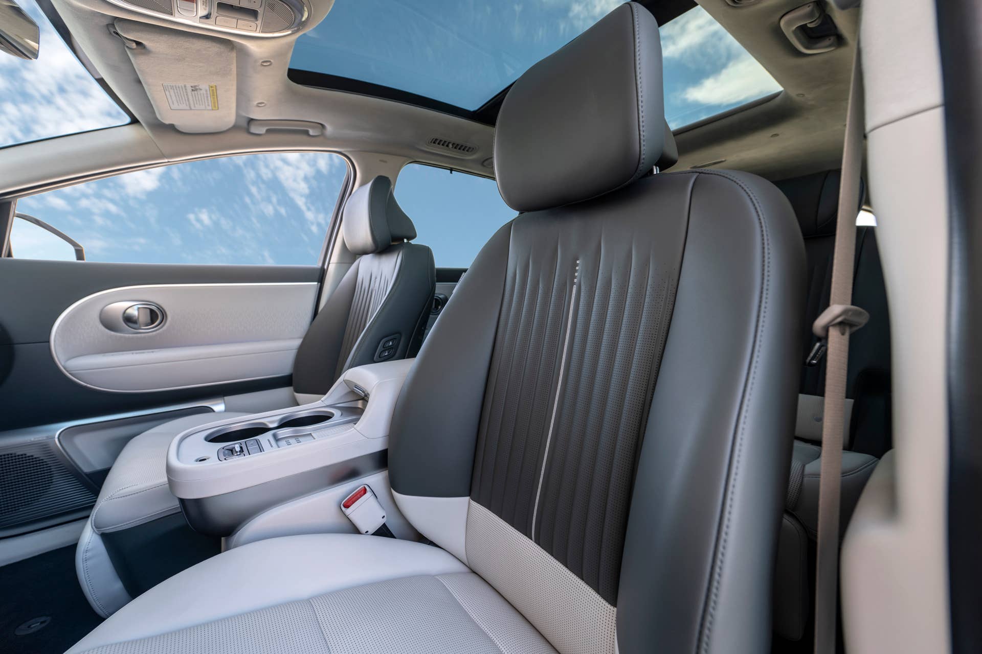 Hyundai Ioniq 9 debuts at LA Auto Show as the brand's biggest EV yet ...