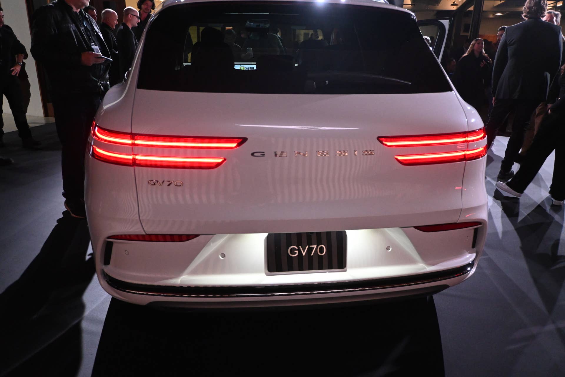 2026 Genesis GV70 refresh—what’s actually new? - Autoblog
