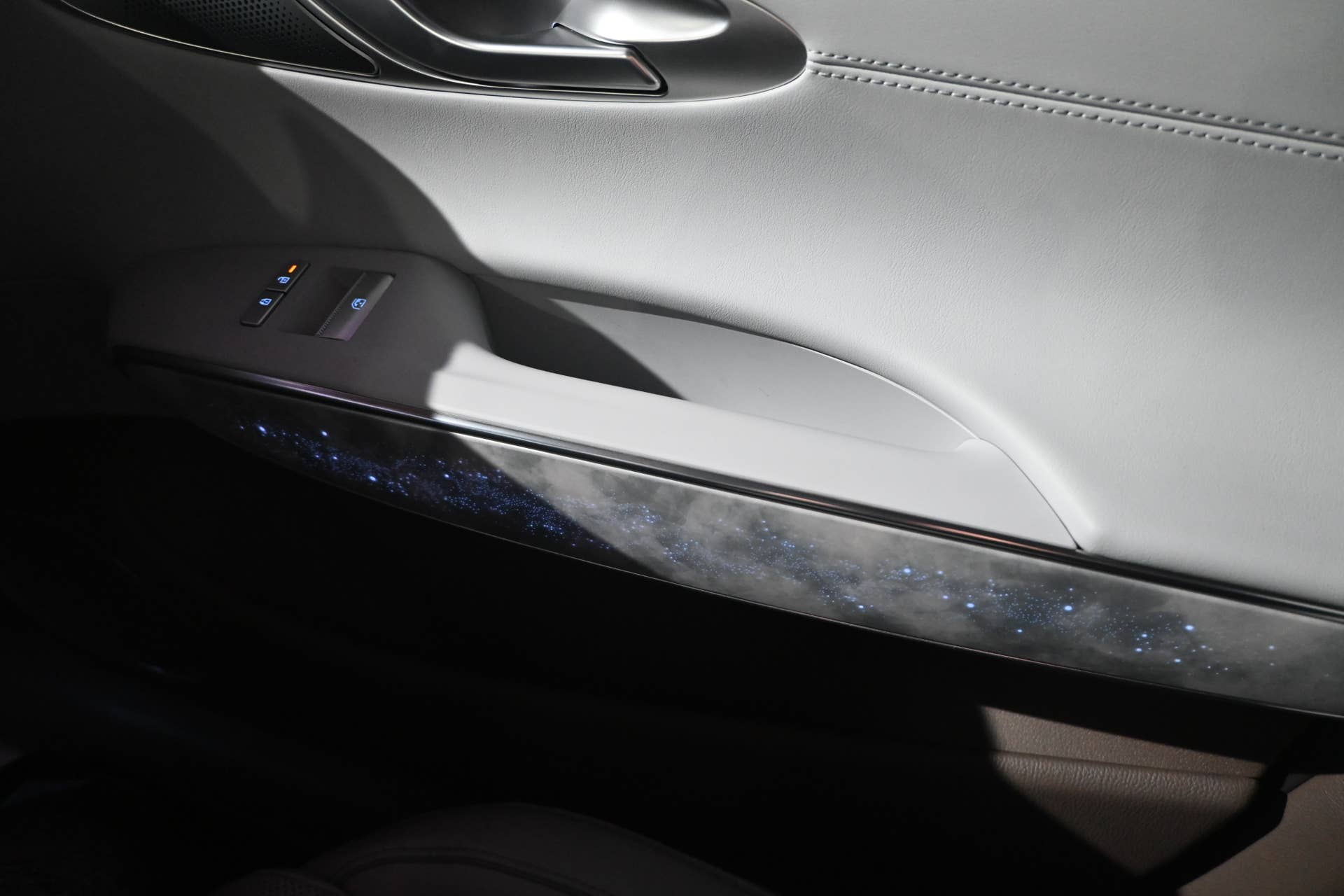 2026 Genesis GV70 refresh—what’s actually new? - Autoblog