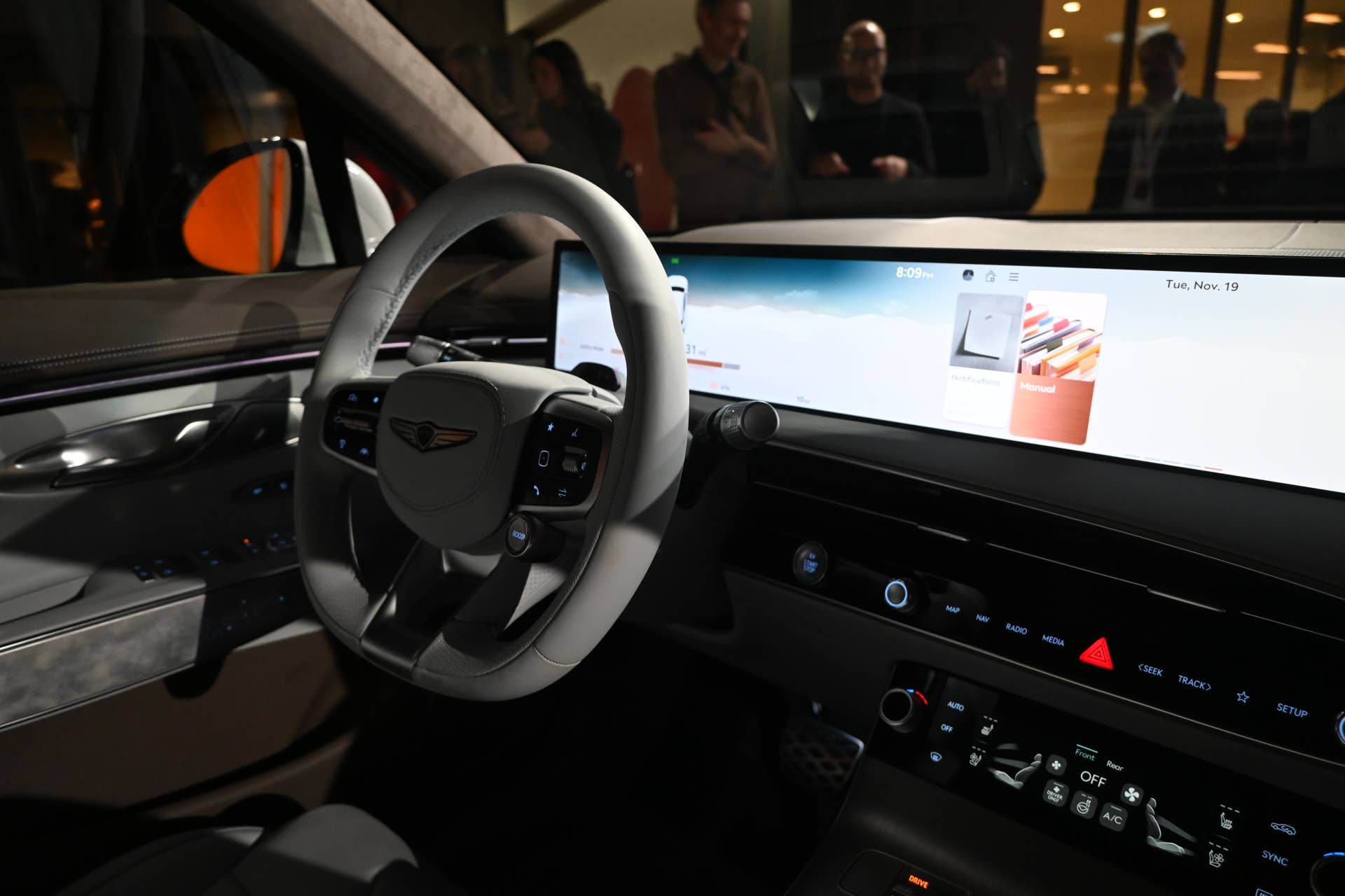 2026 Genesis GV70 refresh—what’s actually new? - Autoblog
