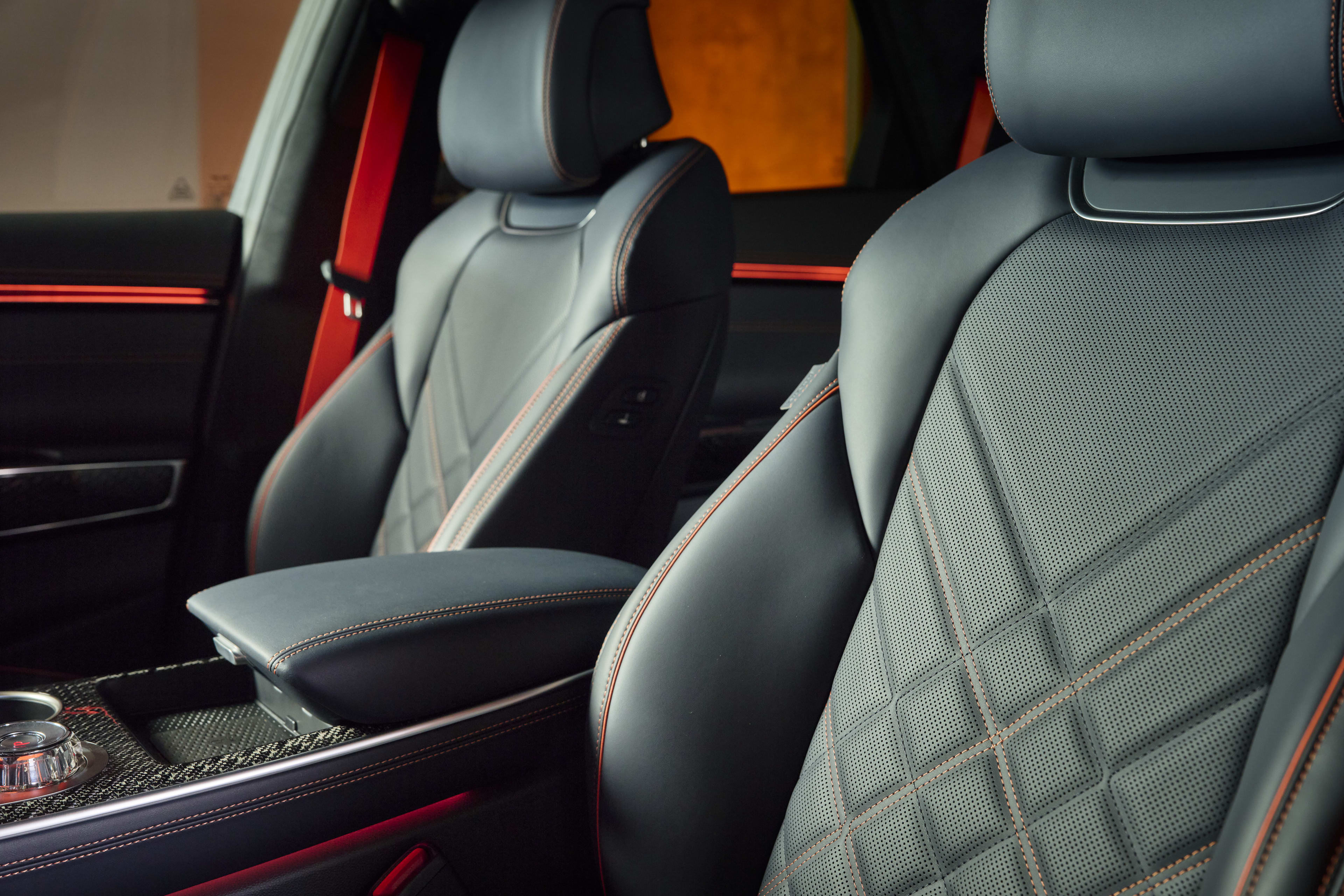 2026 Genesis GV70 refresh—what’s actually new? - Autoblog